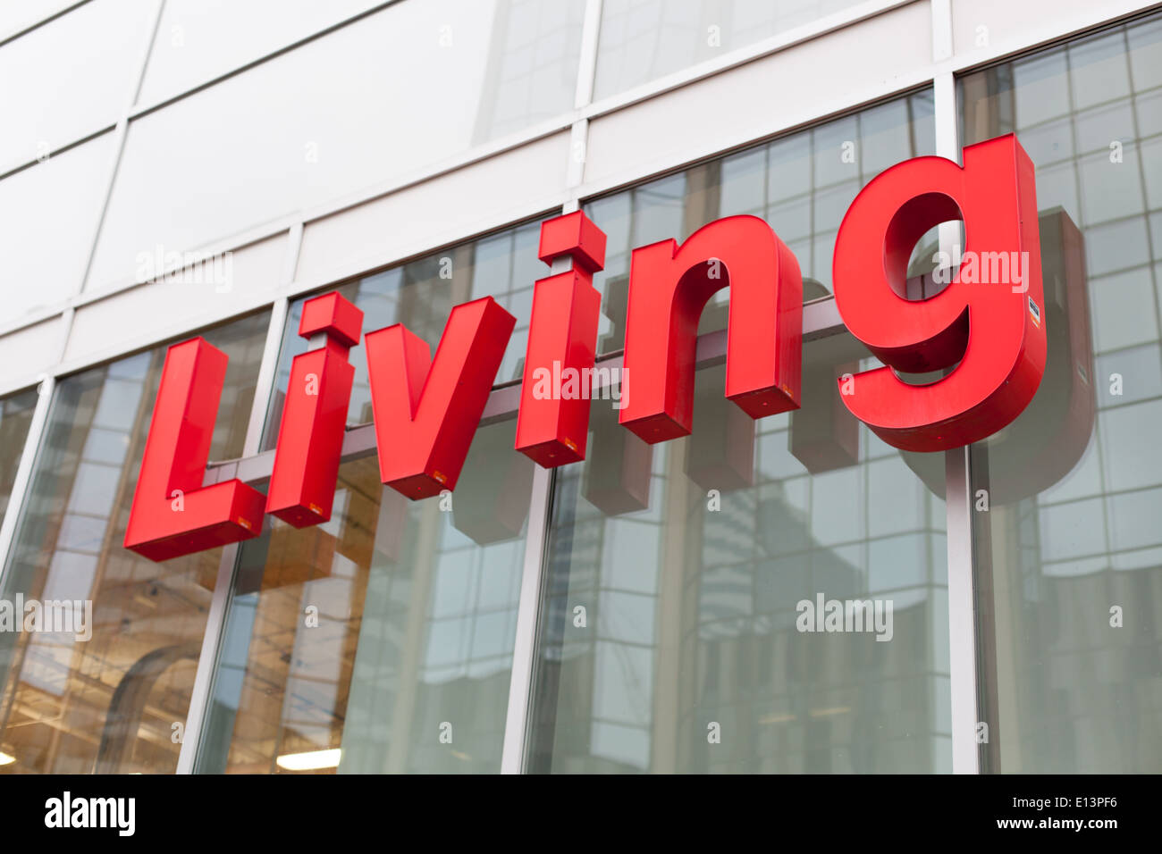 Neon sign at a shopping mall Stock Photo - Alamy