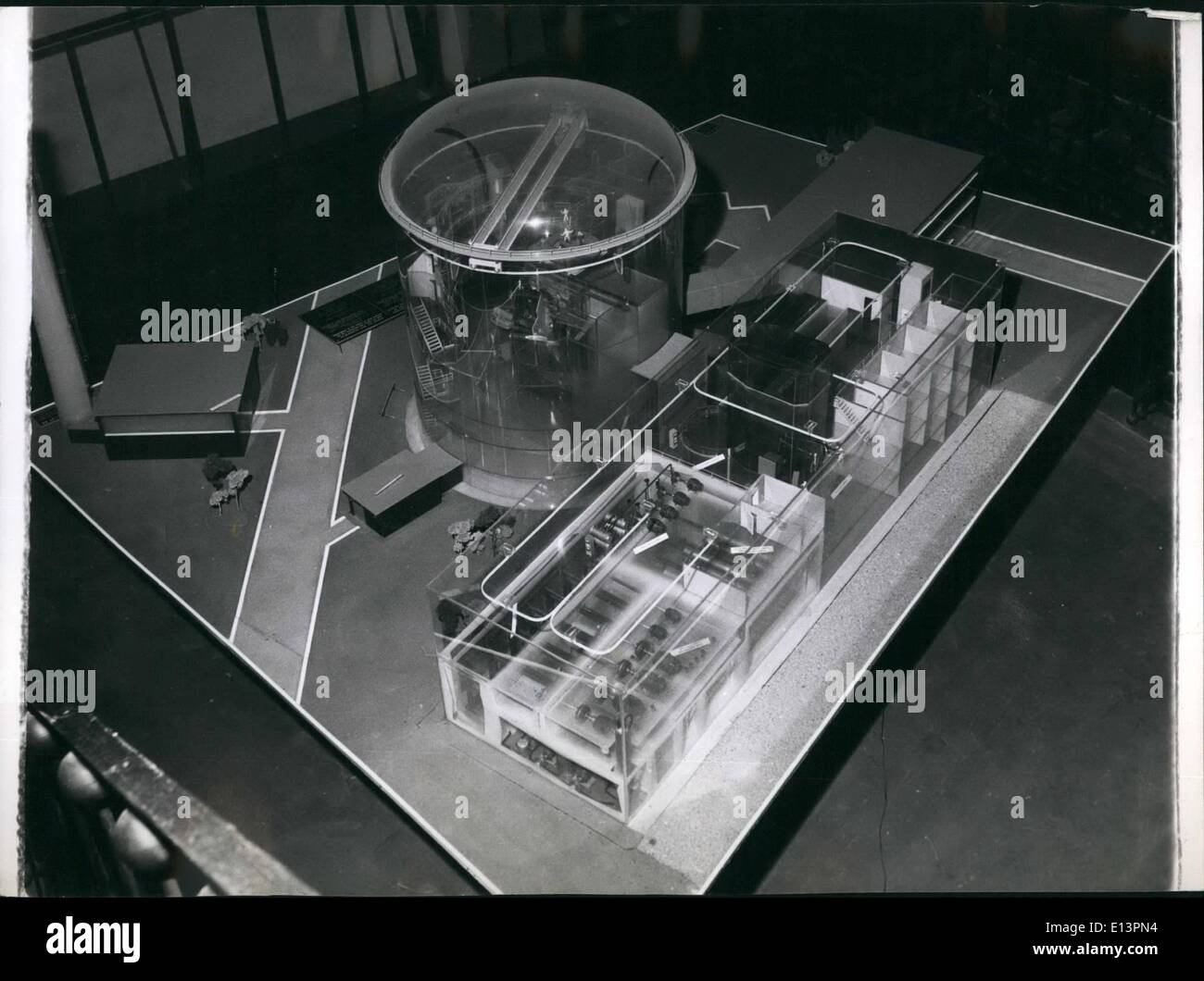 Nuclear reactor model hi-res stock photography and images - Alamy