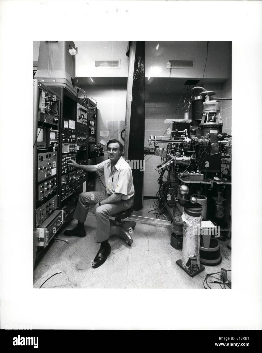 Enrico fermi hi-res stock photography and images - Alamy