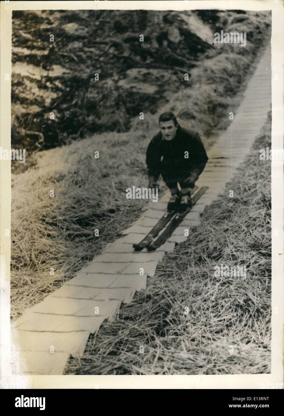 Mat ski jump hi-res stock photography and images - Alamy