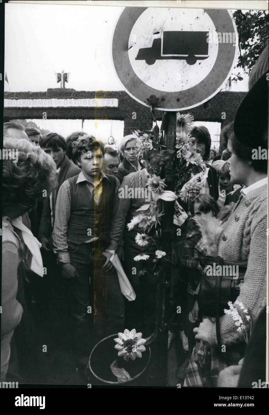 Bomb explosion munich oktoberfest hi-res stock photography and images ...