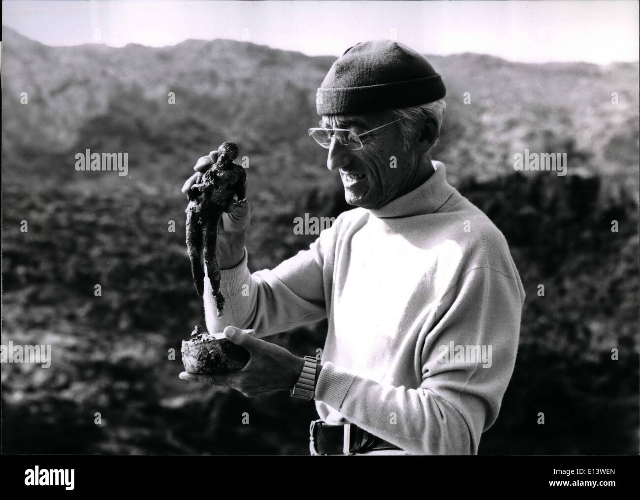 Greece underwater explorer jacque cousteau hi-res stock photography and ...