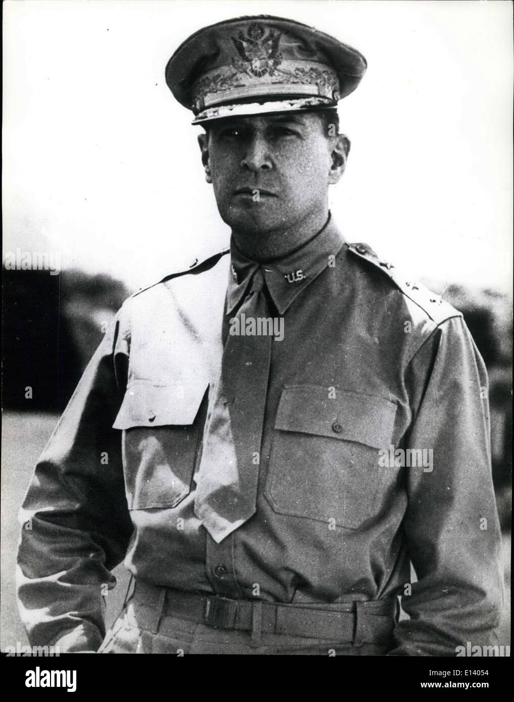 General douglas macarthur hi-res stock photography and images - Alamy