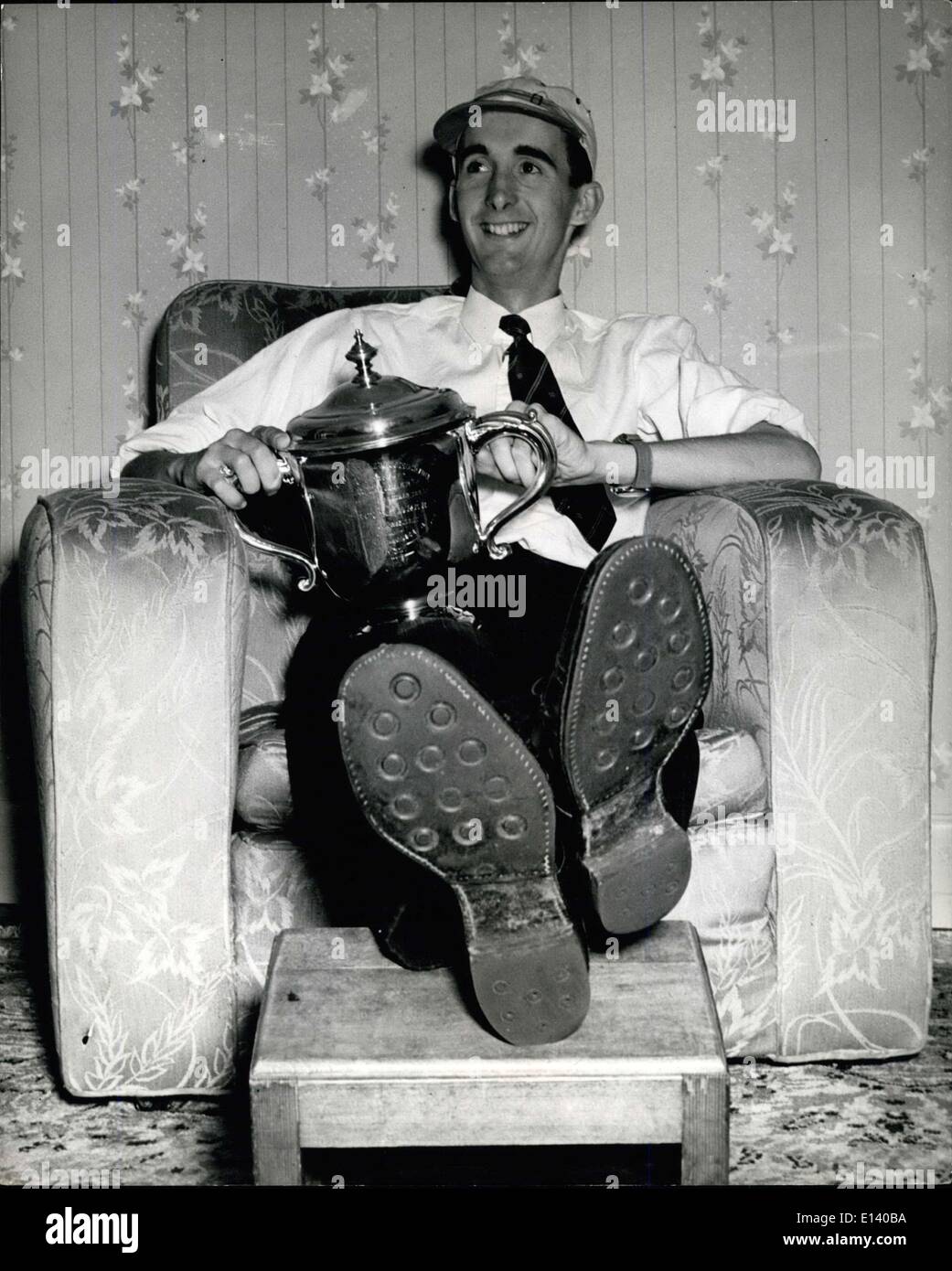 Mar. 31, 2012 - Gordon Pirie With His Latest Trophy: Relaxing at home ...
