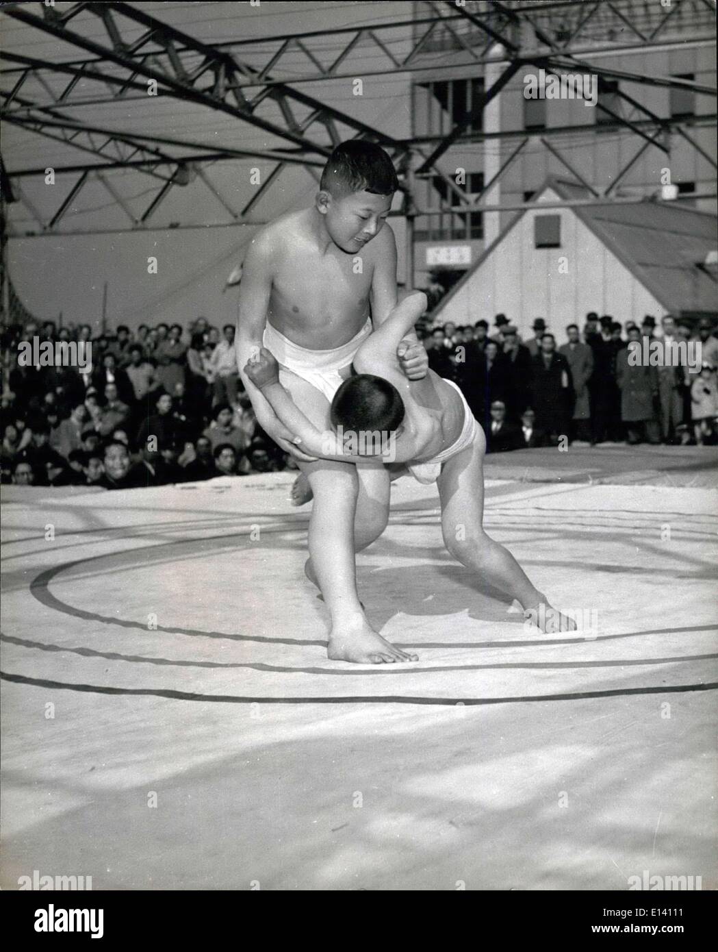 Sumo tournament hi-res stock photography and images - Alamy
