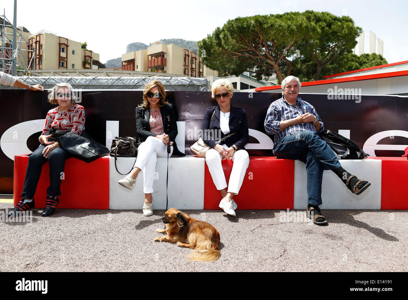 Monaco crowd monaco grand prix hi-res stock photography and images - Alamy