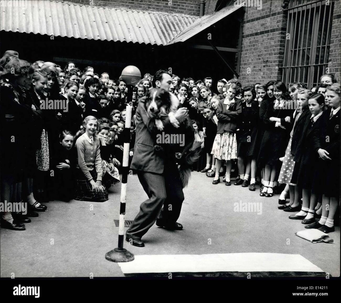 Bad human behaviour hi-res stock photography and images - Alamy