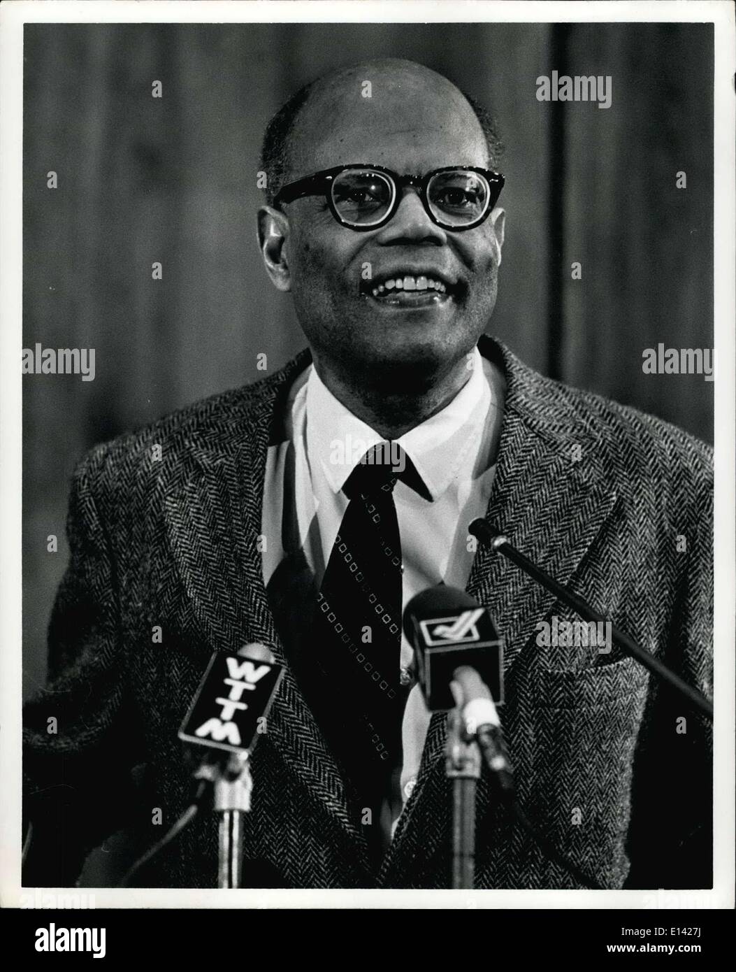 Arthur lewis nobel hi-res stock photography and images - Alamy