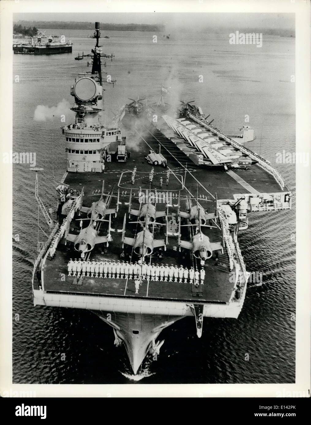 Parade deck hi-res stock photography and images - Alamy