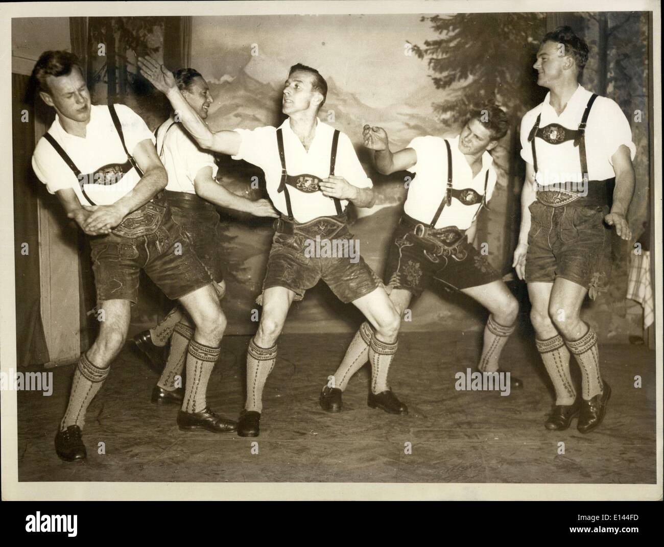 Bavarian dance hi-res stock photography and images - Alamy