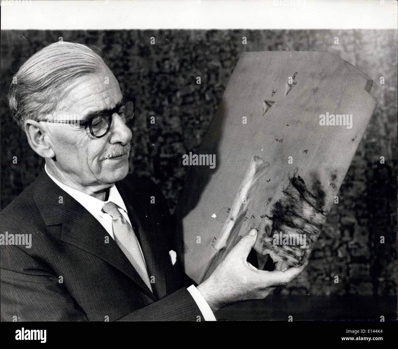 High explosive hi-res stock photography and images - Alamy