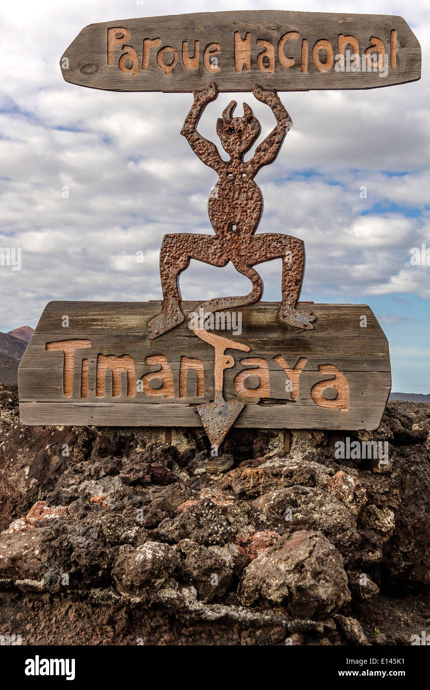 Devil sign hi-res stock photography and images - Alamy