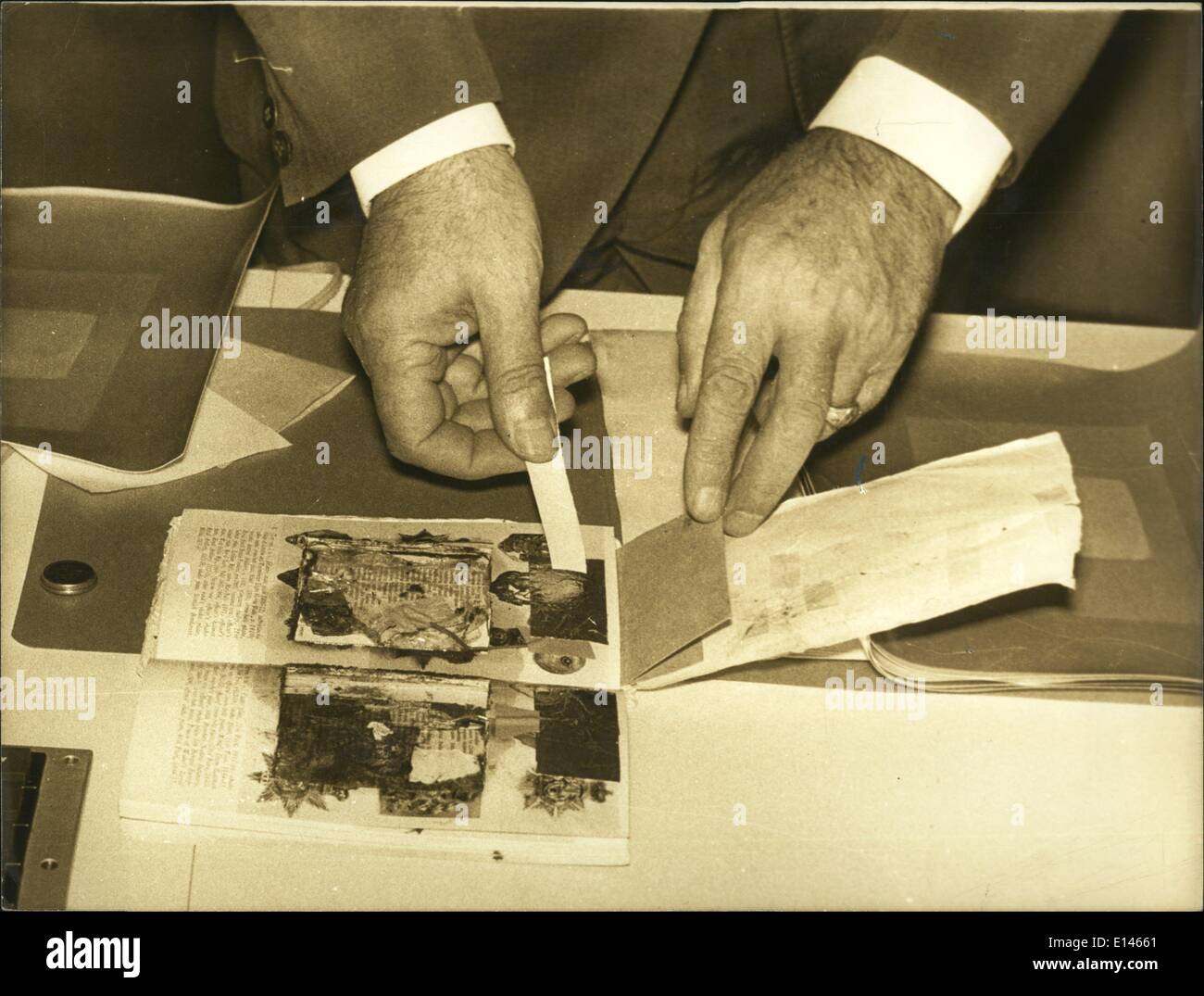 Letter bomb hi-res stock photography and images - Alamy