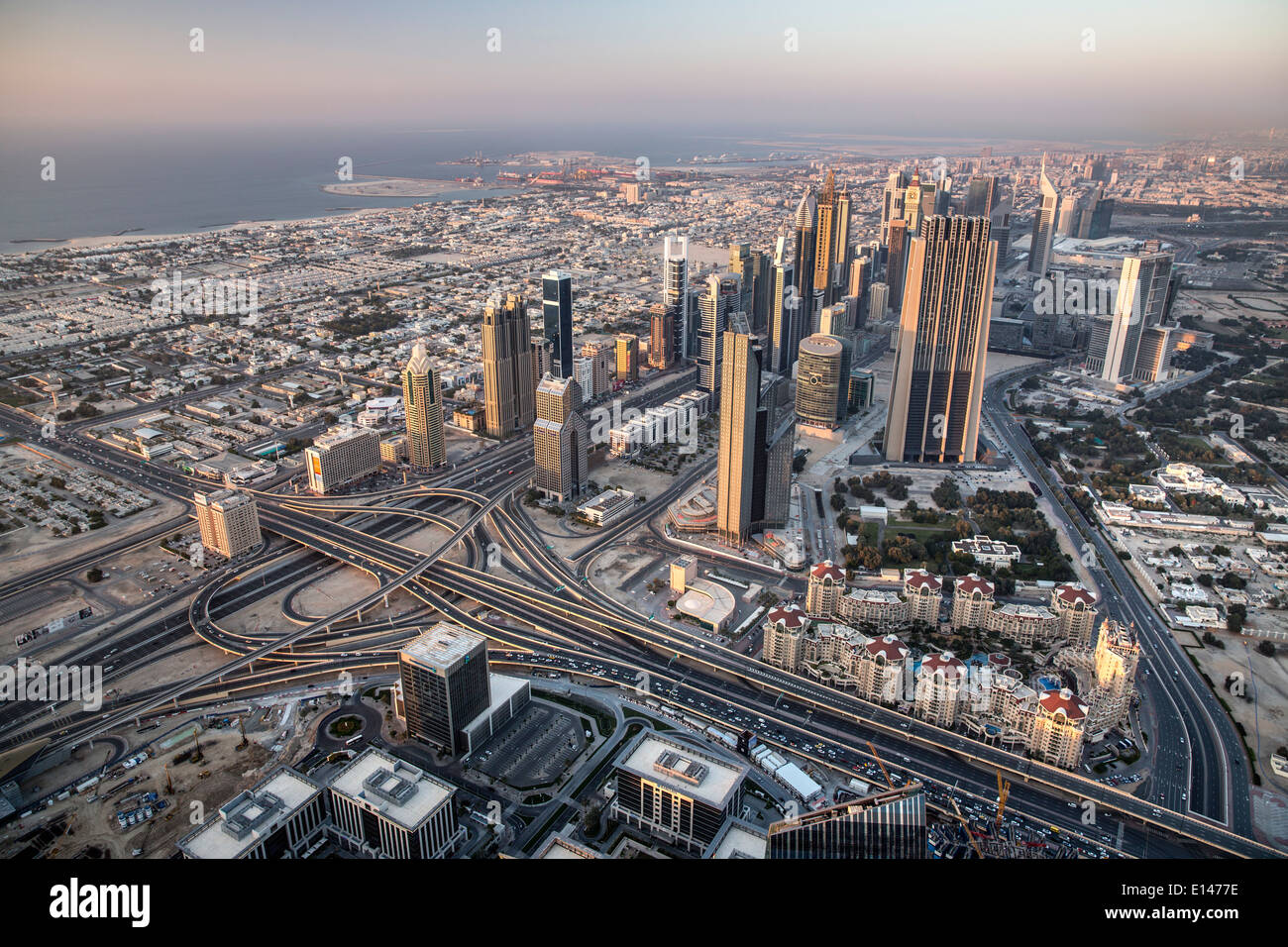 Sheikh zayed road view hi-res stock photography and images - Alamy