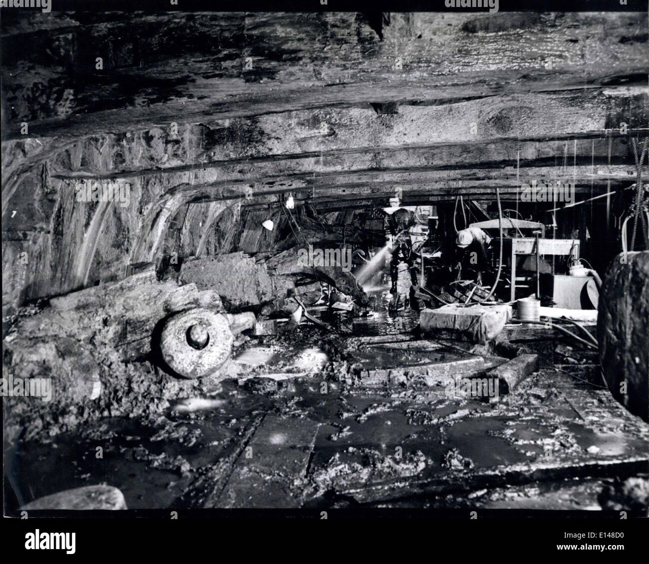 Below deck ship hi-res stock photography and images - Alamy