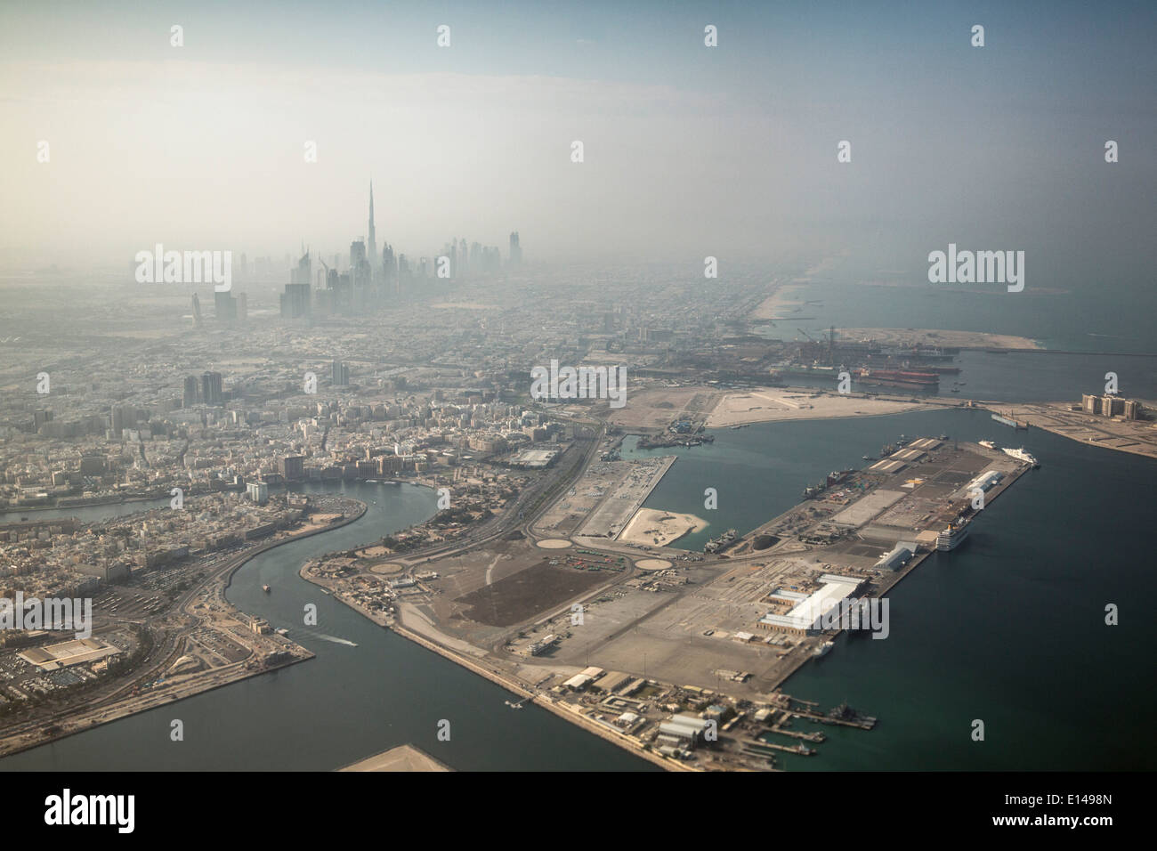 Dubai aerial view hi-res stock photography and images - Alamy