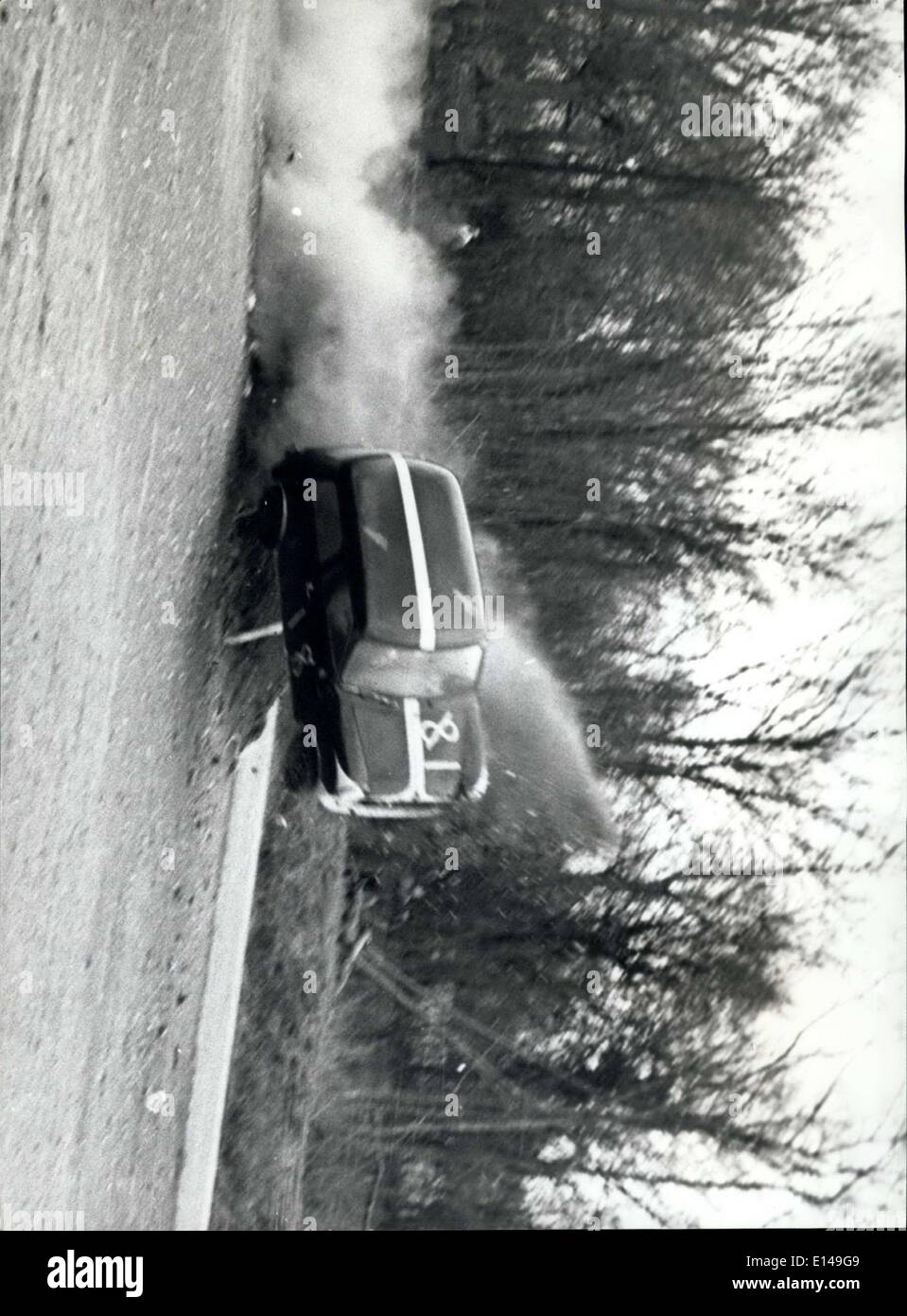 Historical car crash hi-res stock photography and images - Alamy