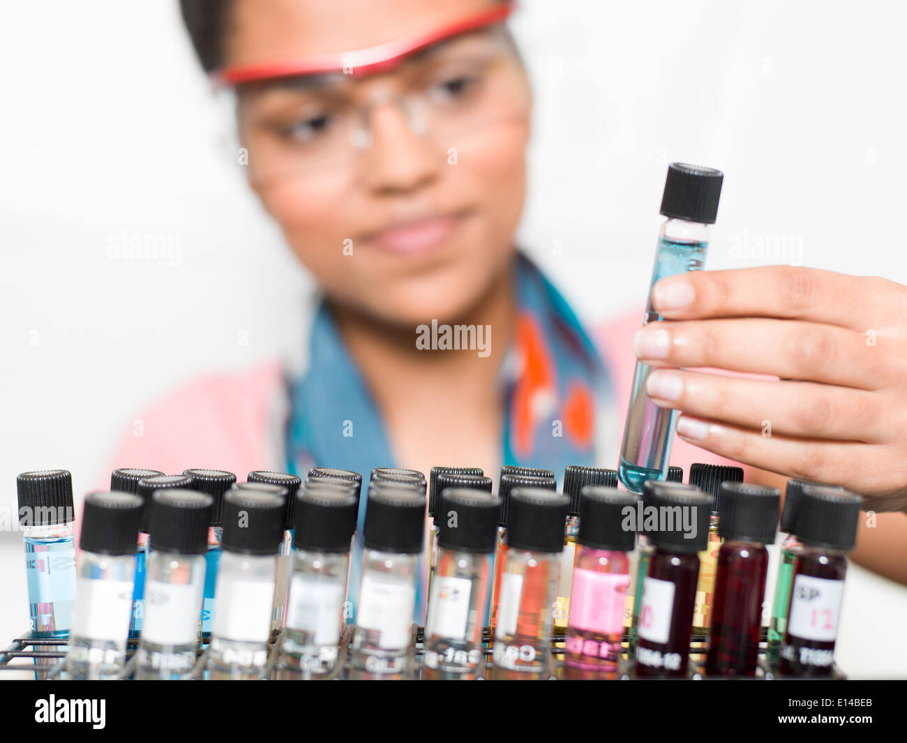 Sample lab hi-res stock photography and images - Alamy