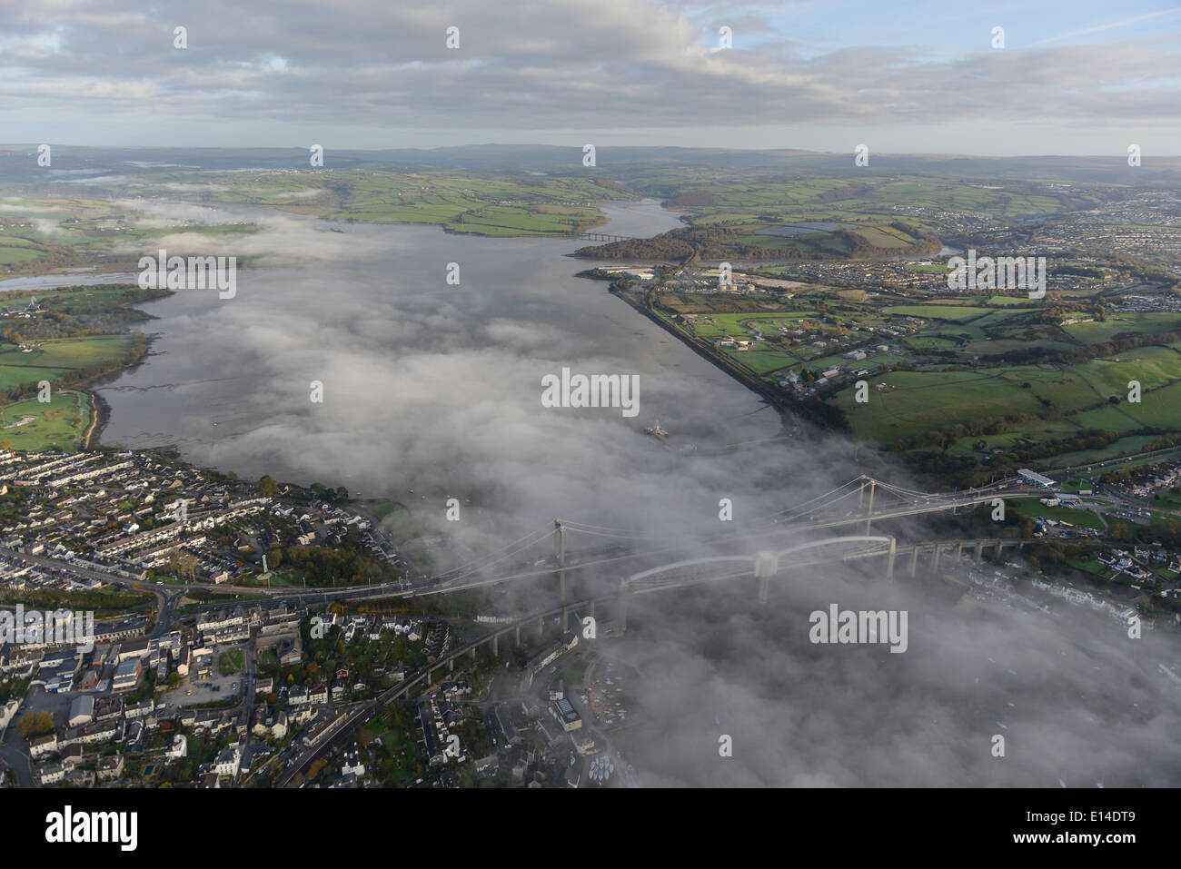 River tamar bridge hi-res stock photography and images - Alamy