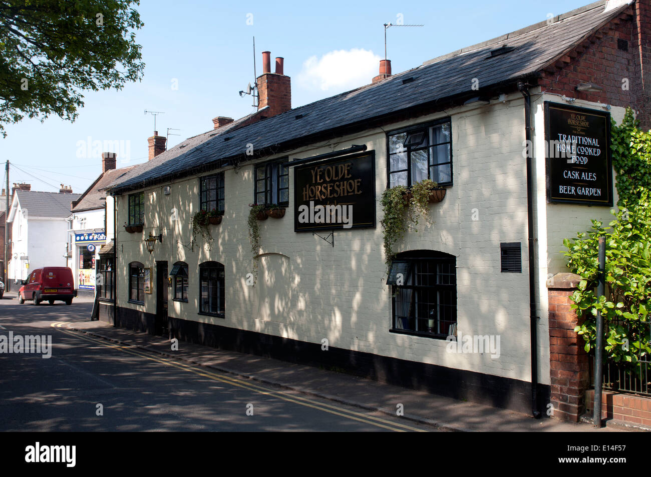 Belbroughton worcestershire village villages hi-res stock photography ...