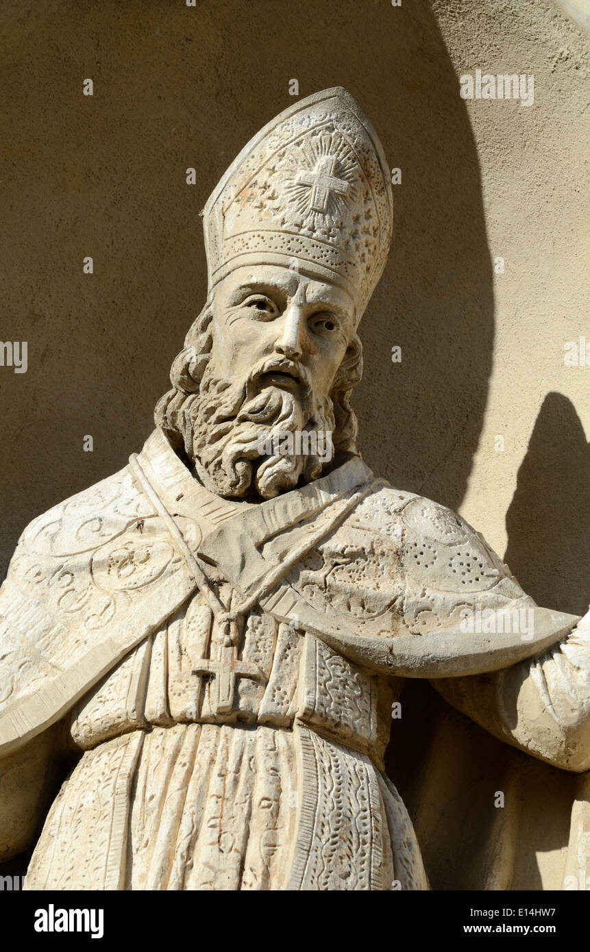 Mitre bishop hi-res stock photography and images - Alamy