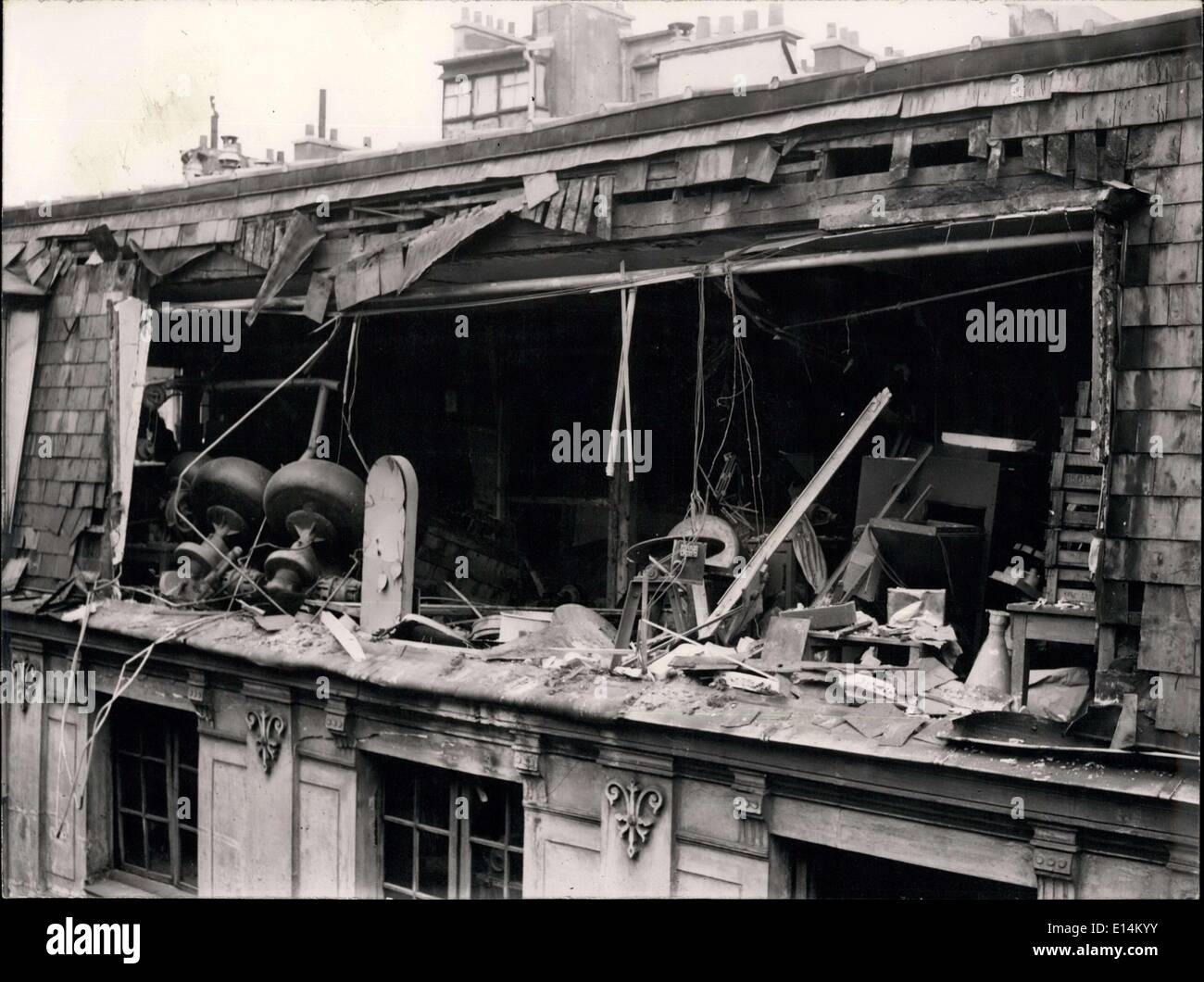 Apr. 05, 2012 - A violent explosion in laboratories in Paris: This ...