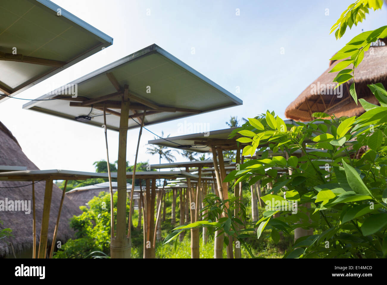 Solar canopy hi-res stock photography and images - Alamy