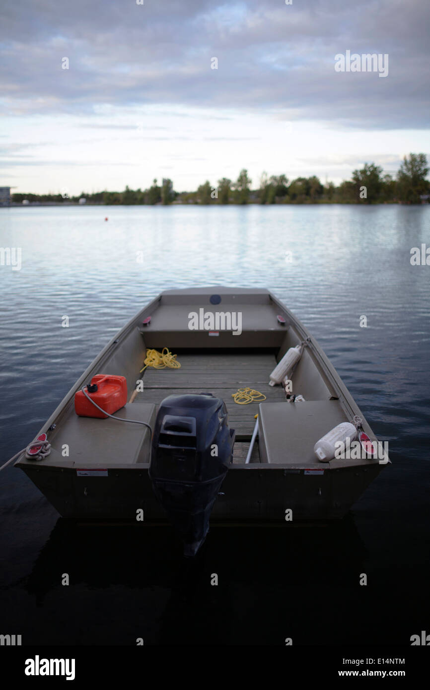 Boat floating away hi-res stock photography and images - Alamy
