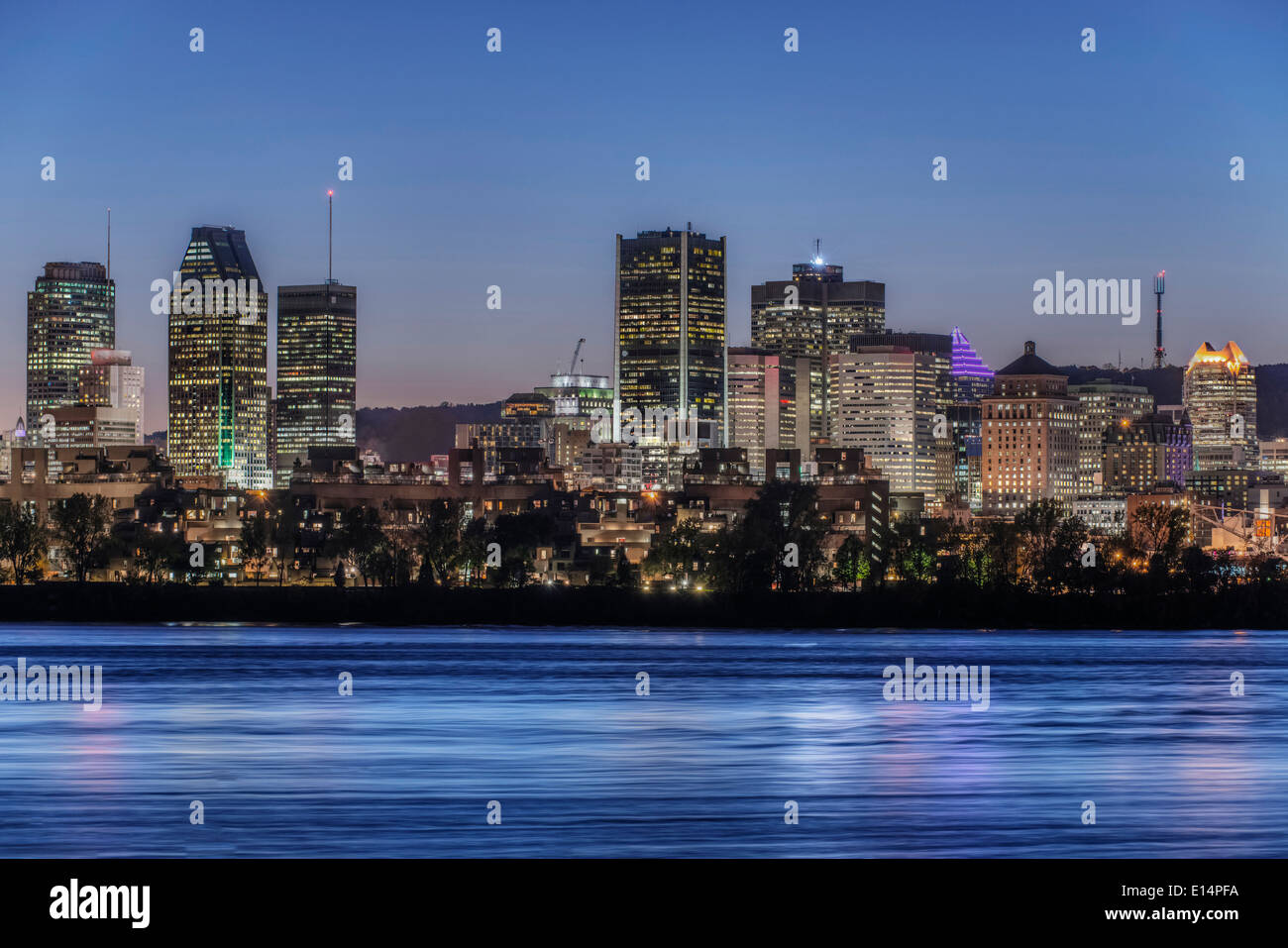 Montreal city skyline hi-res stock photography and images - Alamy