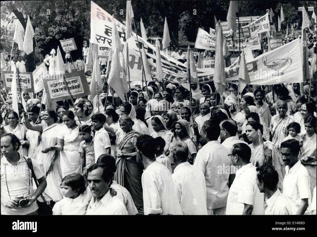 Women protest india hi-res stock photography and images - Alamy