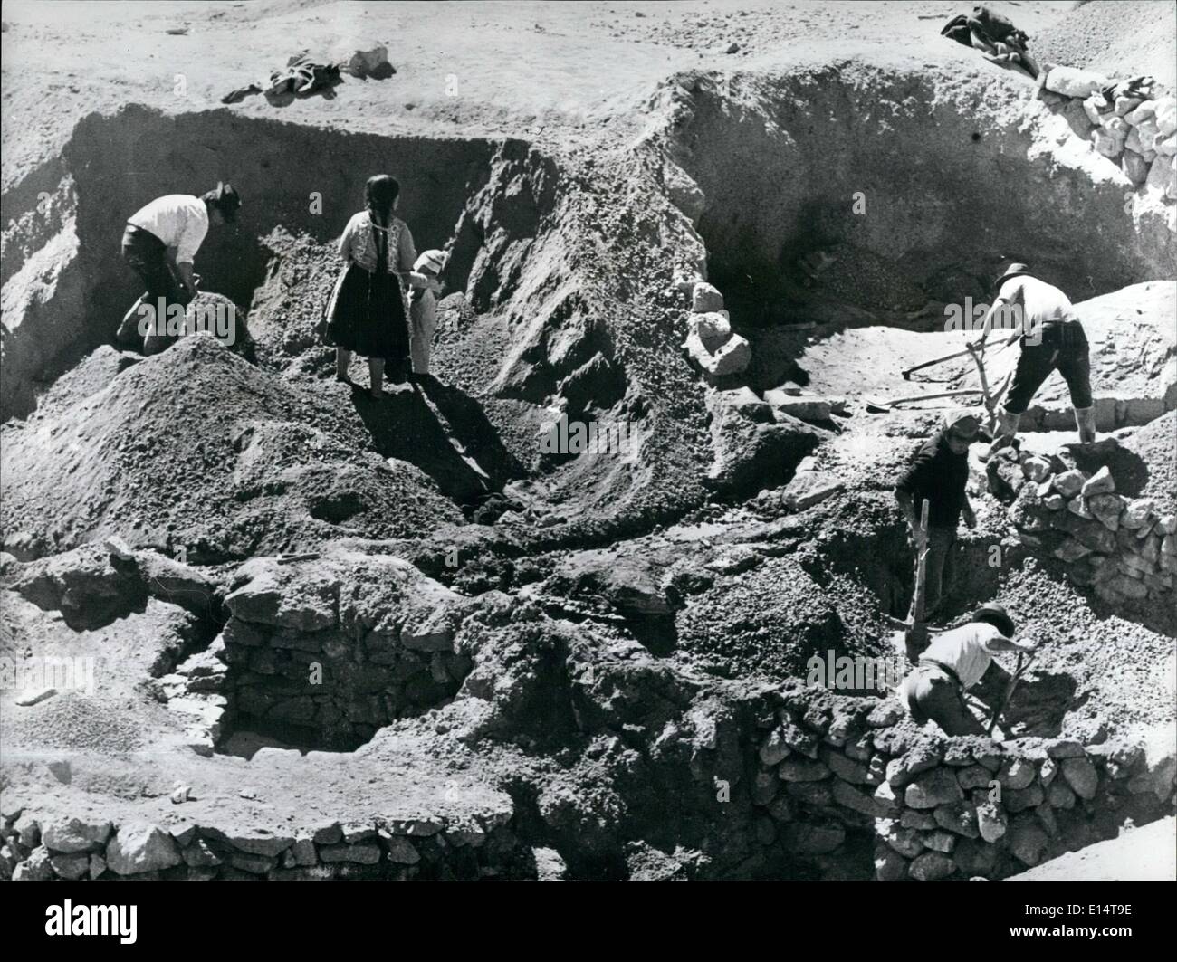 Family mining in bolivia hi-res stock photography and images - Alamy