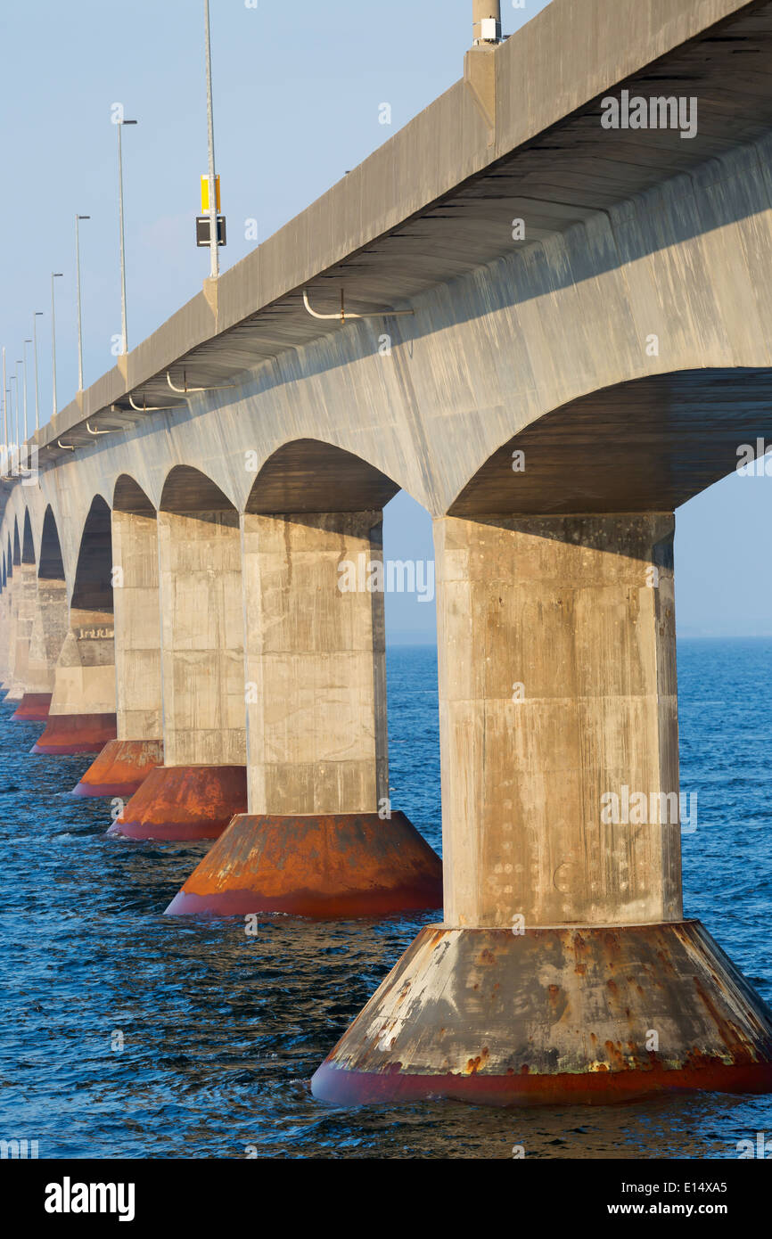 Confederation bridge new brunswick hi-res stock photography and images ...
