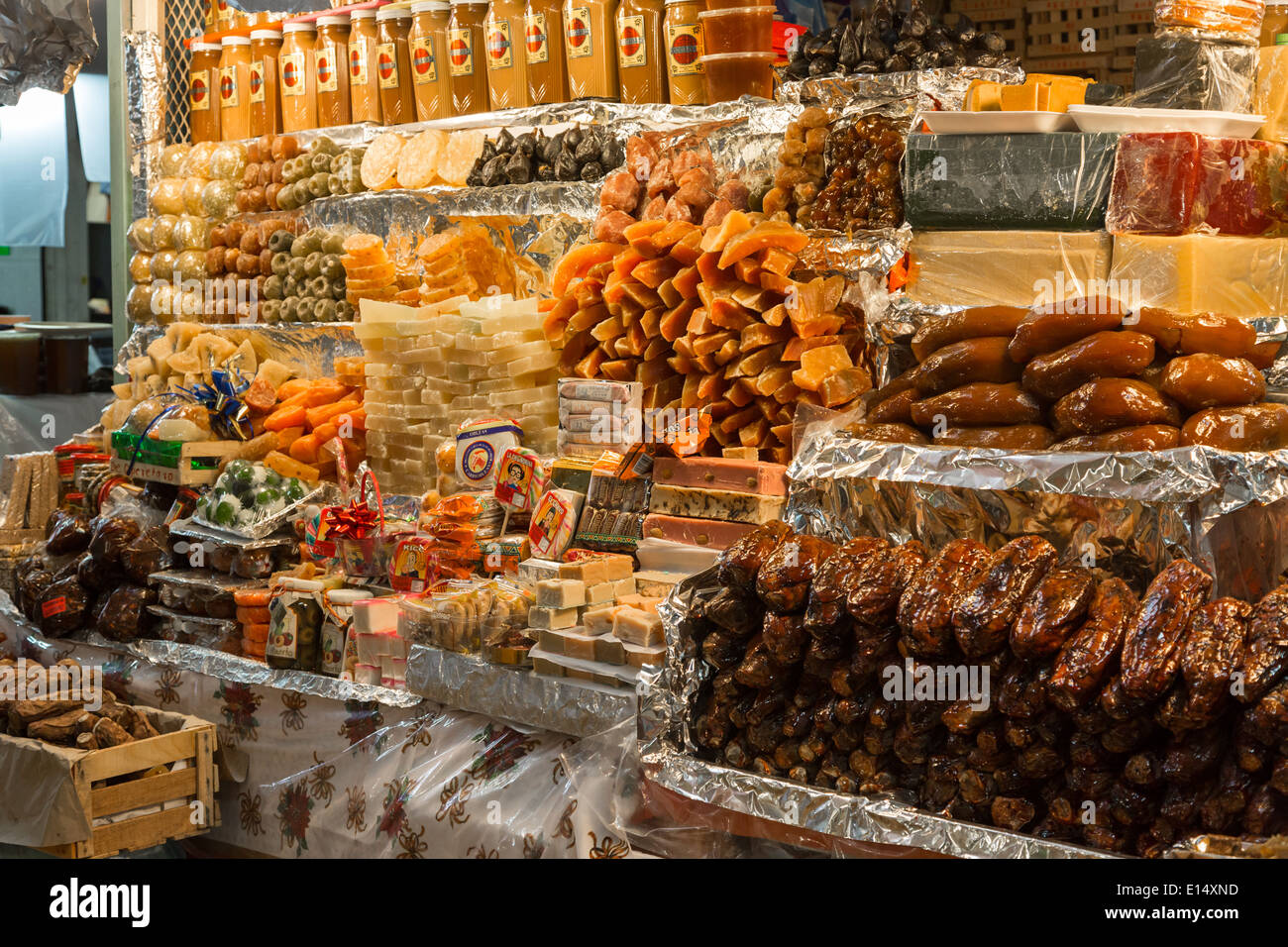 Fruit and vegetables and other foods for sale at the La Cruz mercado in ...