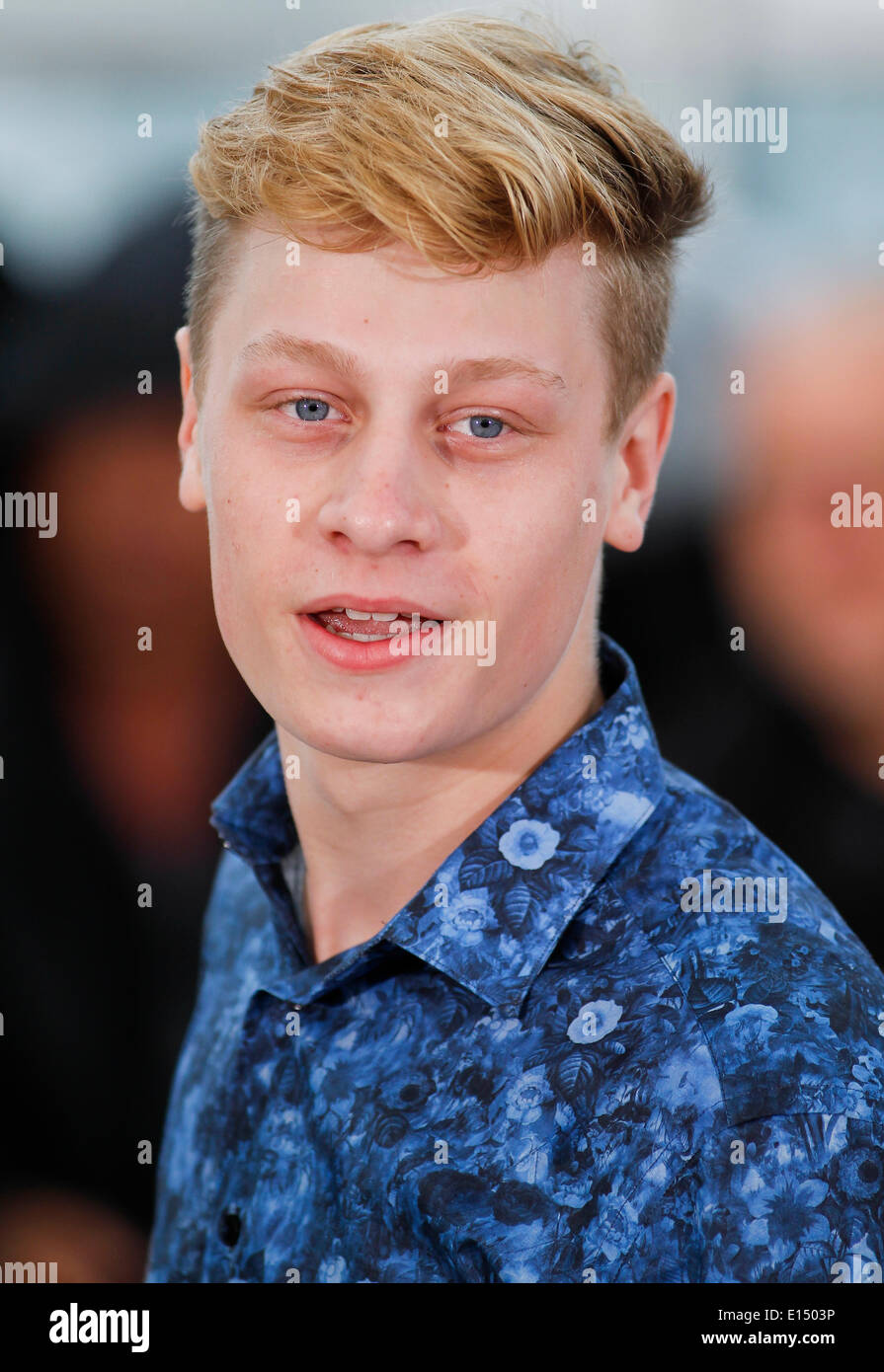Antoine olivier pilon mommy photocall hi-res stock photography and ...