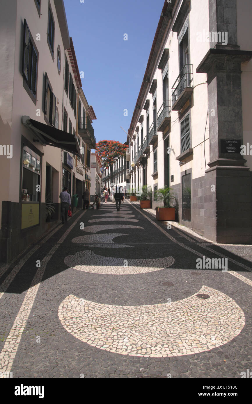 Alley with decorative paving in Funchal Madeira Stock Photo - Alamy