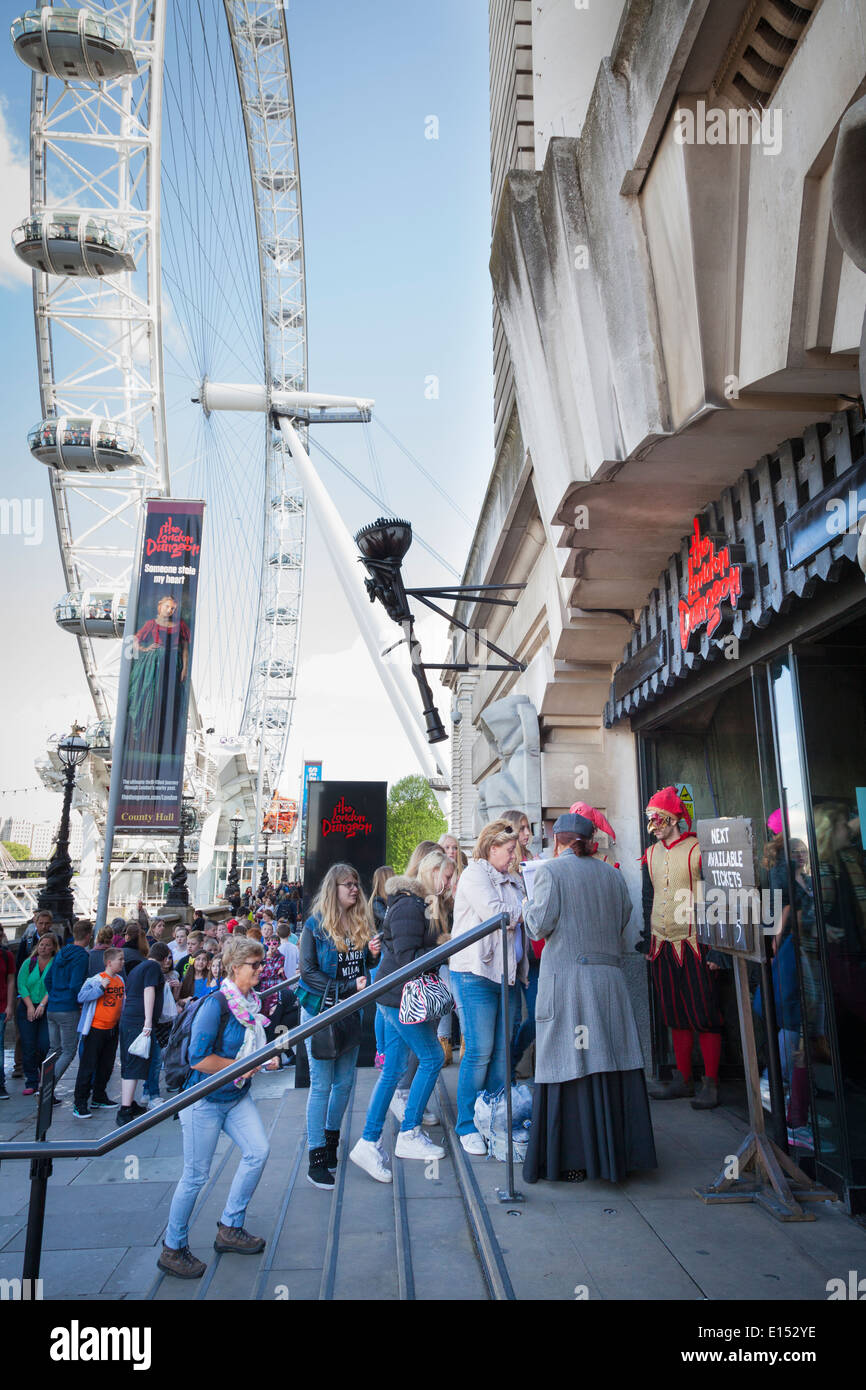 Visitors entering The London Dungeon Stock Photo - Alamy