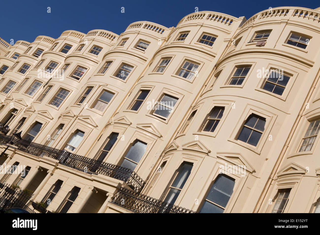 Regency houses hi-res stock photography and images - Alamy