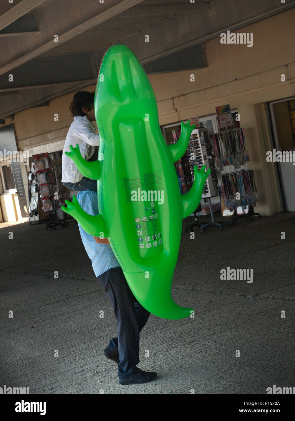 Lilo inflatable hi-res stock photography and images - Alamy