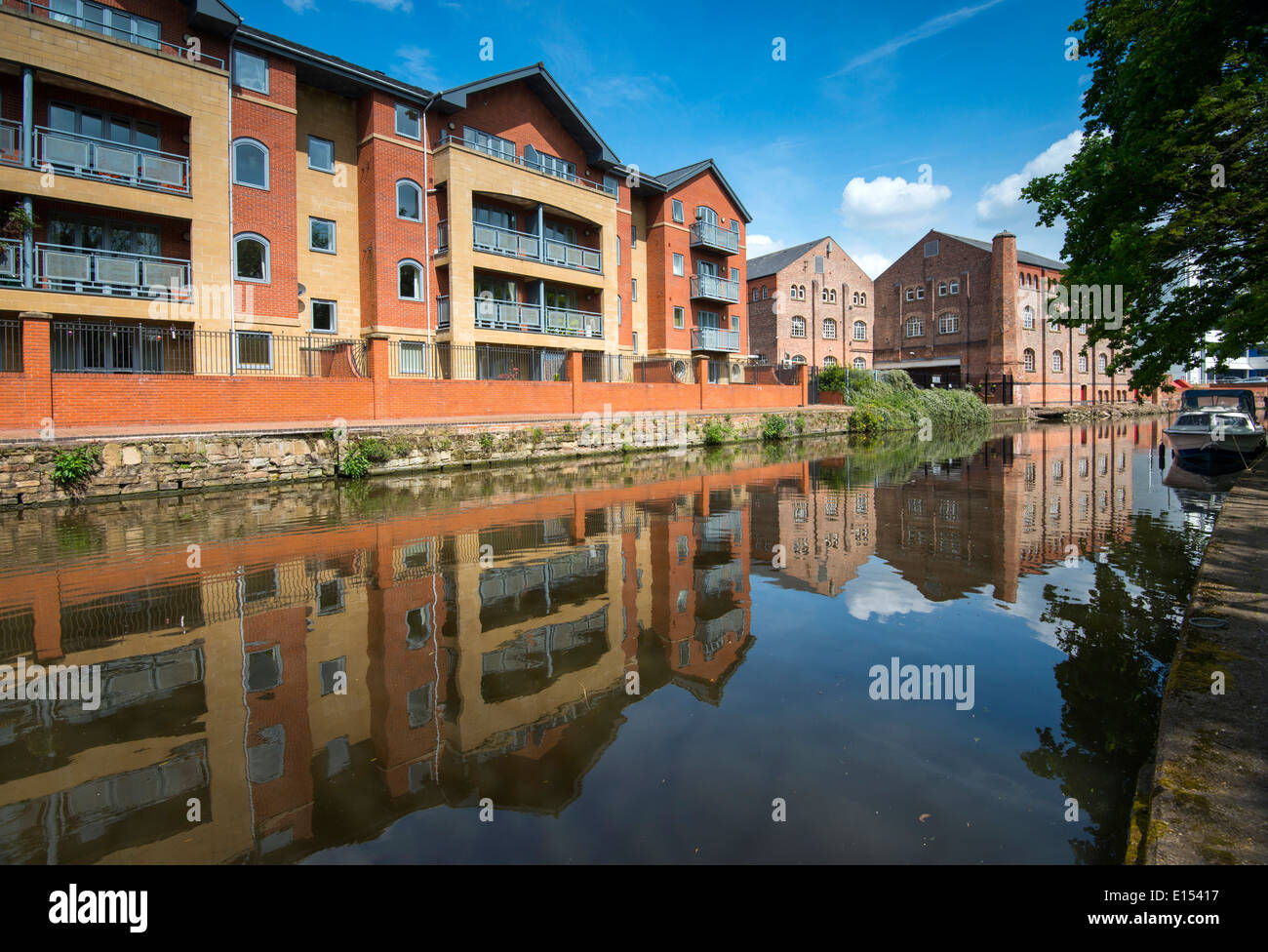 Nottingham canal hi-res stock photography and images - Alamy
