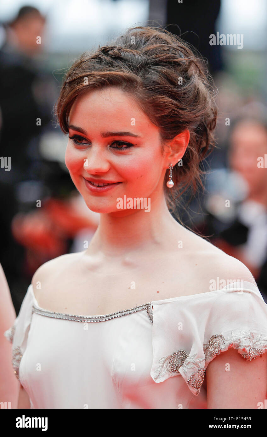 Angela Rack's Instagram, Twitter & Facebook on IDCrawl