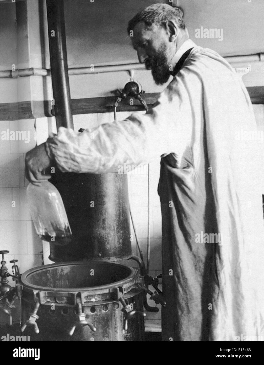 LOUIS PASTEUR (1822-1895) French chemist and microbiologist Stock Photo ... LOUIS PASTEUR (1822-1895) French chemist and microbiologist Stock Photo ...