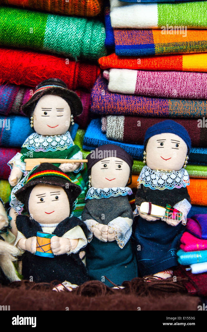 Otavalo clothing hi-res stock photography and images - Alamy