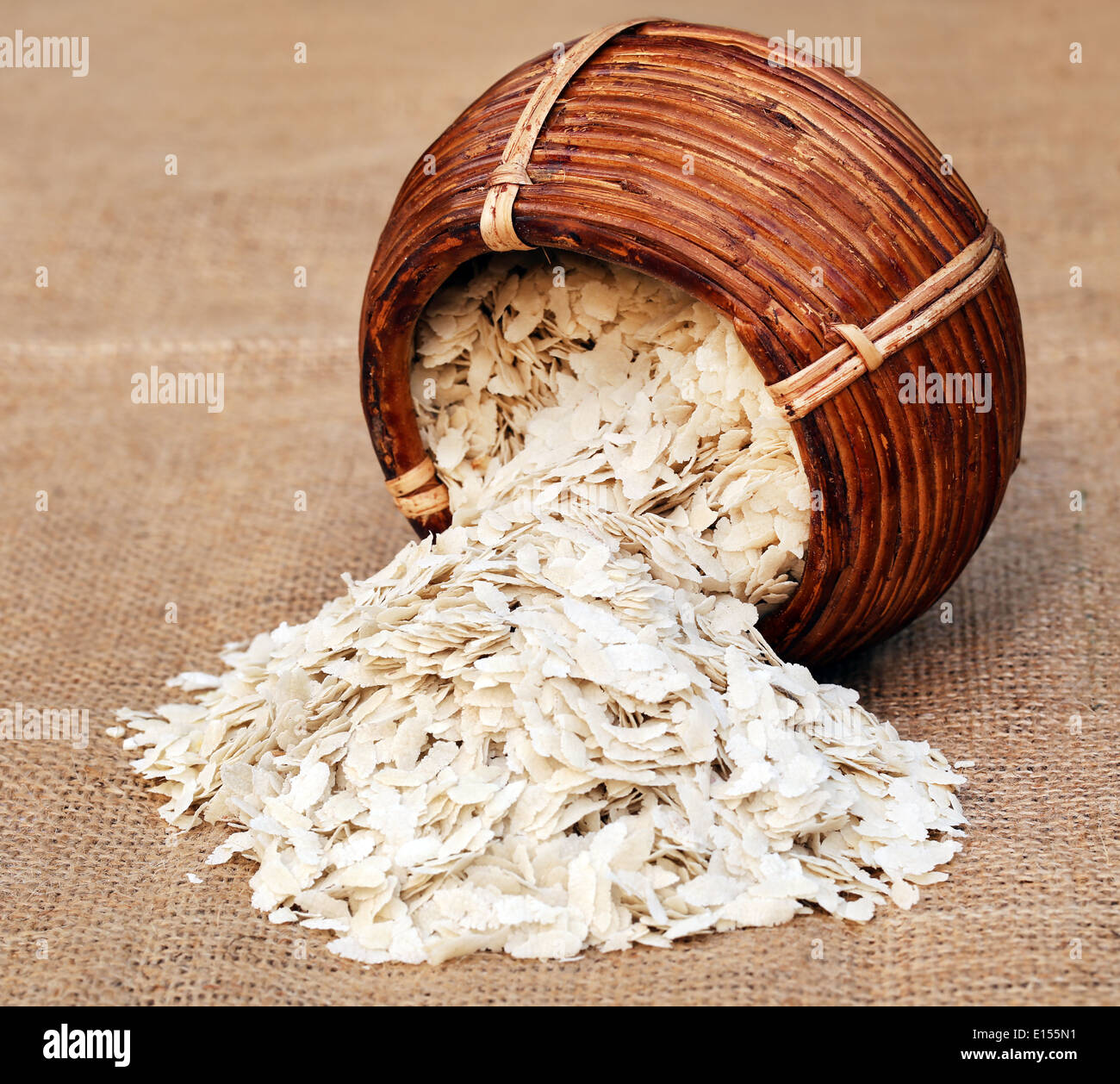 India rice basket hi-res stock photography and images - Alamy