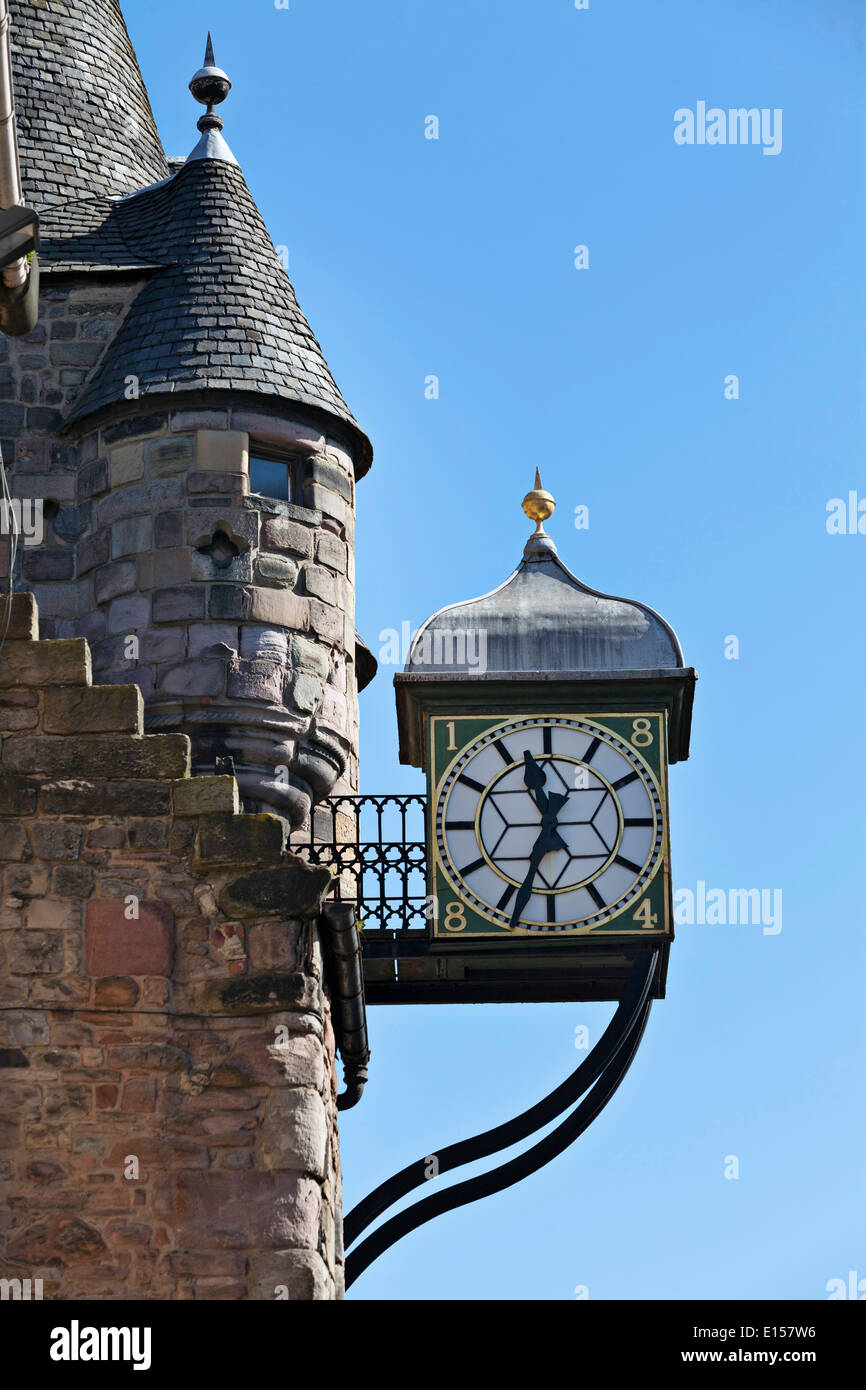 The Tolbooth Clock on the Royal Mile, Edinburgh Stock Photo - Alamy
