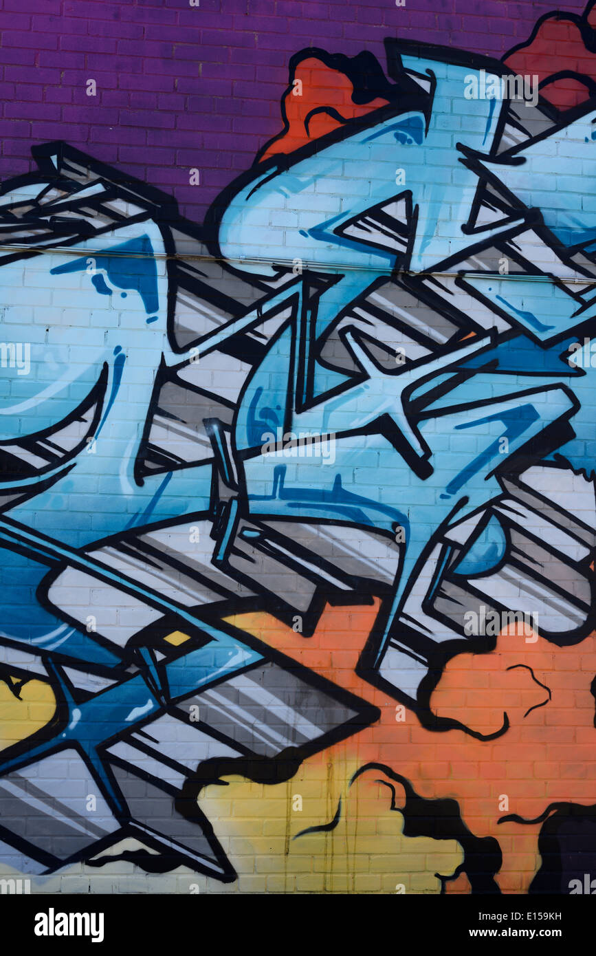 Spray paint graffiti hi-res stock photography and images - Alamy