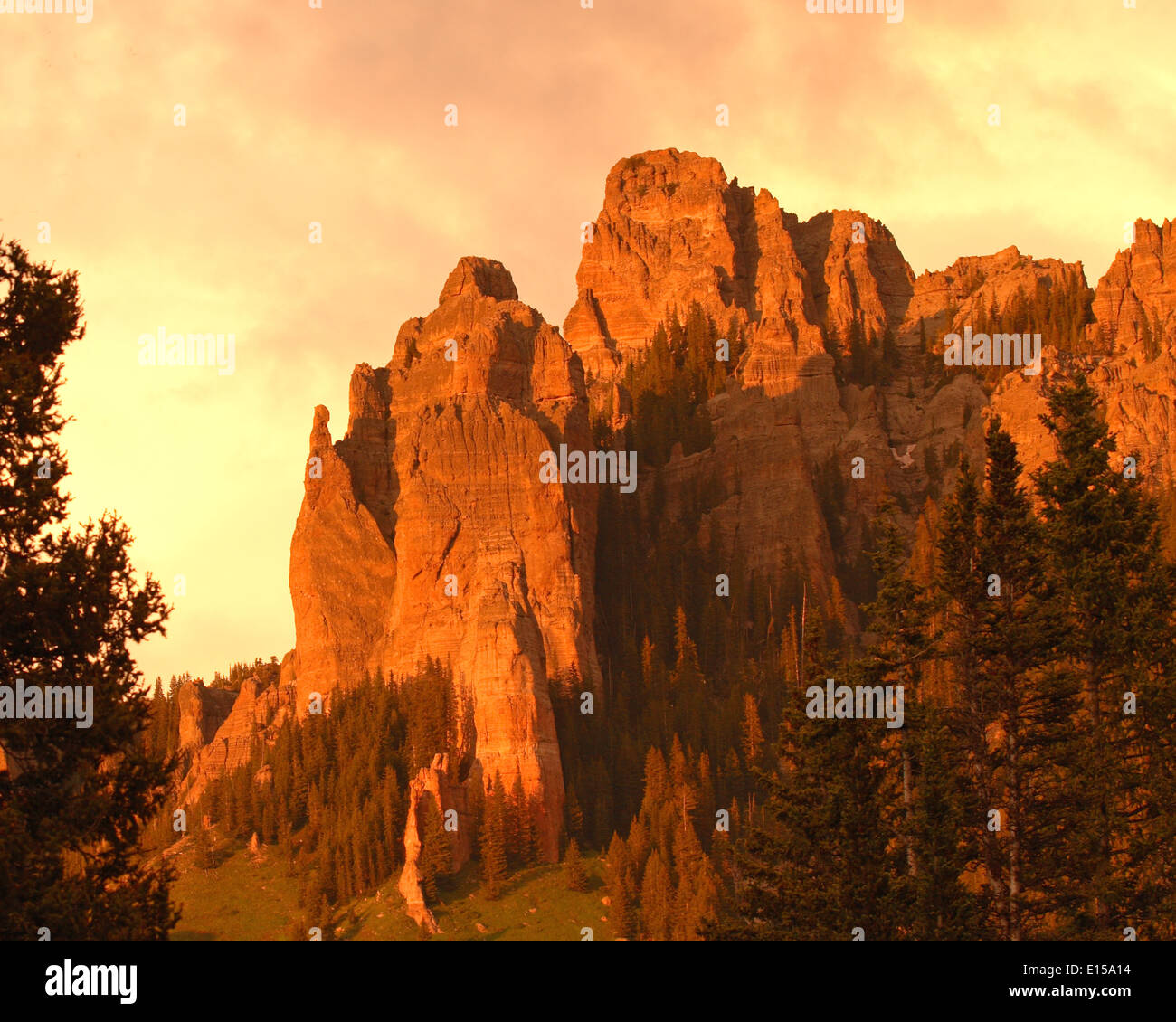 Rocky landscape sunrise in hi-res stock photography and images - Alamy