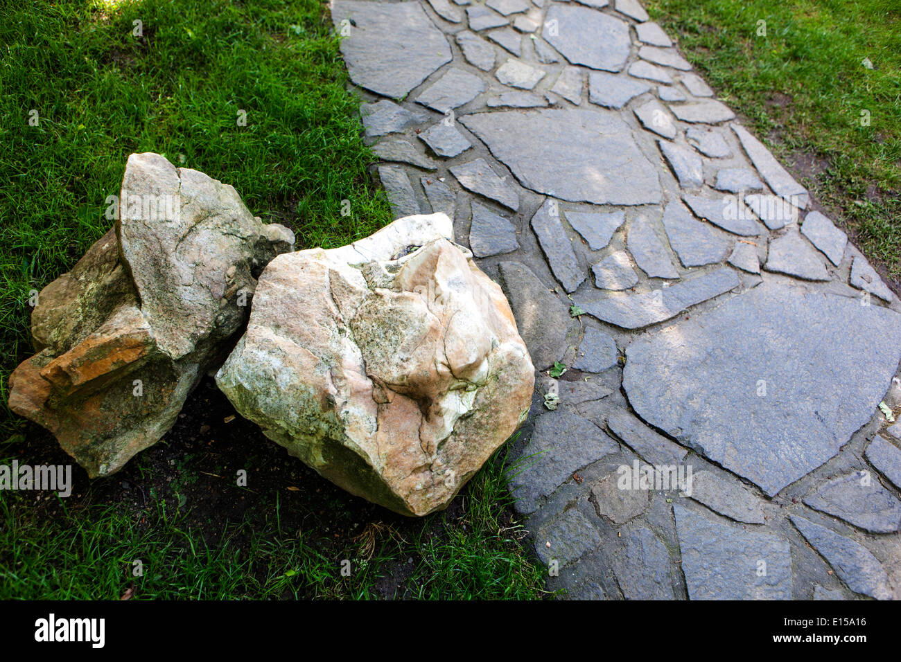 Stepping Stone Garden Path High Resolution Stock Photography and Images ...