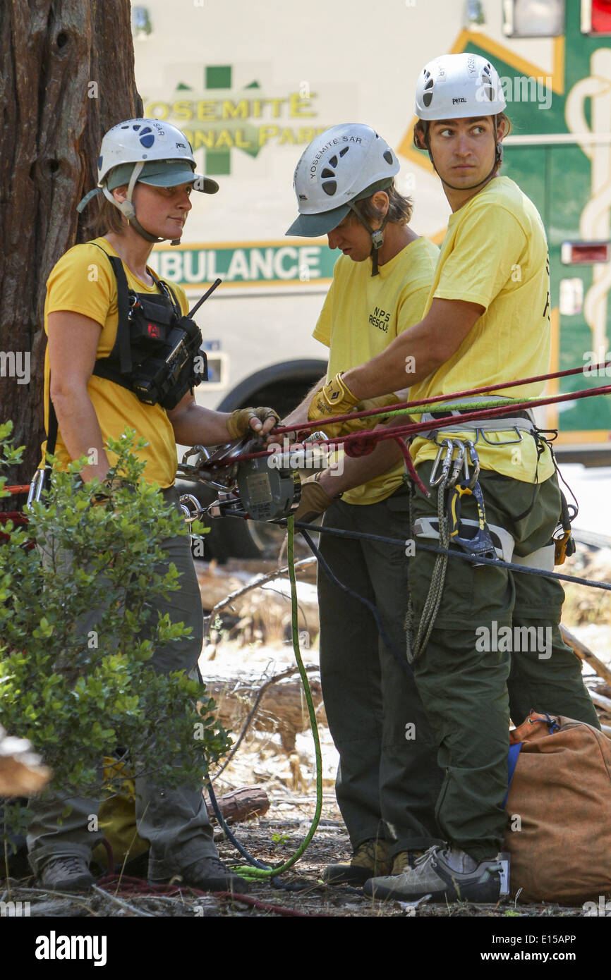 Yosemite search and rescue hi-res stock photography and images - Alamy