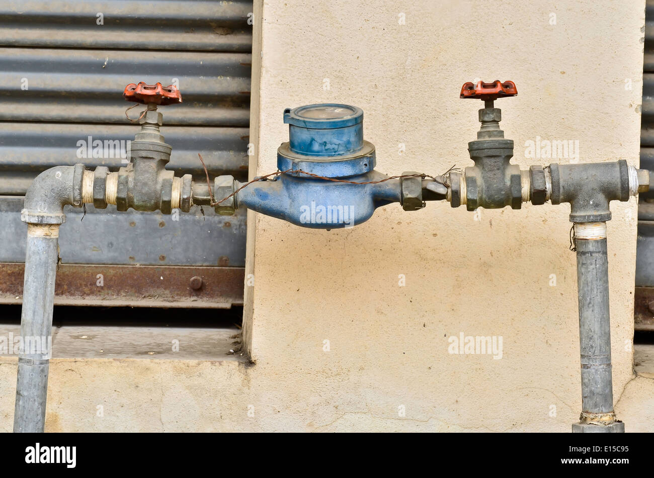 Water valve hi-res stock photography and images - Alamy