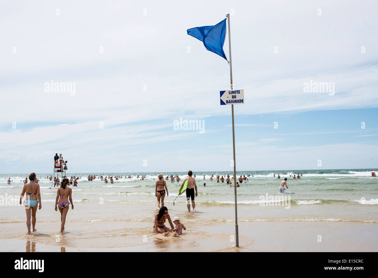 Hossegor beach hi-res stock photography and images - Alamy